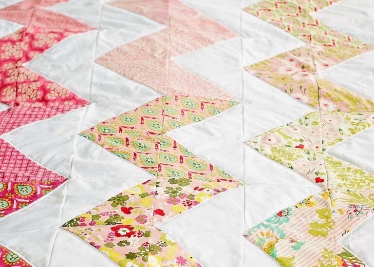 Chevron Quilt (the easy way...) - Scattered Thoughts of a Crafty Mom by ...