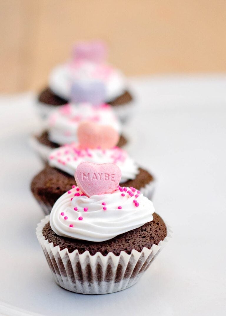 Mini Conversation Heart Cupcakes - Scattered Thoughts of a Crafty Mom ...