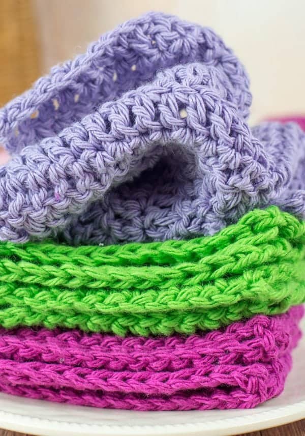 DIY Reusable Cleaning Cloths (+ Free Crochet Pattern) - Scattered ...