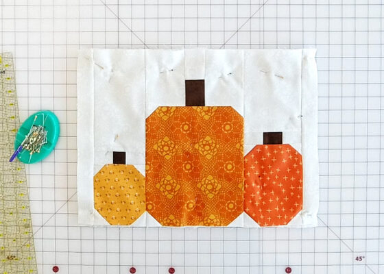 Quilted Pumpkin Placemat Pattern (free pumpkin quilt block) - Scattered ...