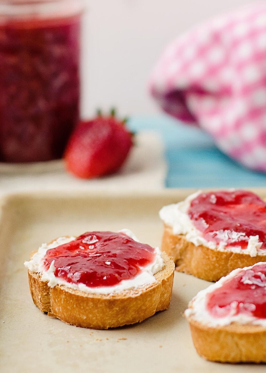 Easy Strawberry Jam Recipe with no pectin - Scattered Thoughts of a ...