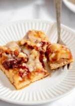 Apple Pie Bars - the perfect fall dessert.