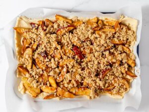 Apple Pie Bars - the perfect fall dessert.