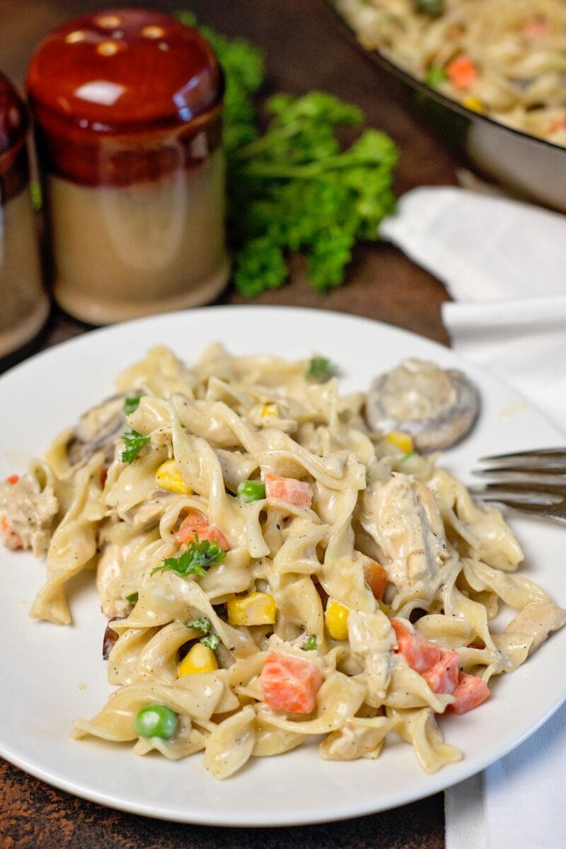Creamy Chicken and Noodles Skillet Recipe