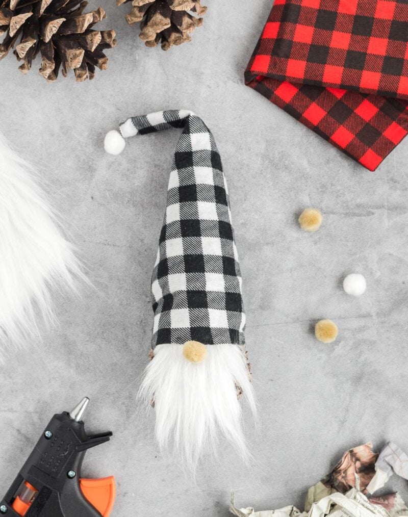 Easy Pinecone Gnomes Tutorial - Scattered Thoughts of a Crafty Mom by Jamie Sanders